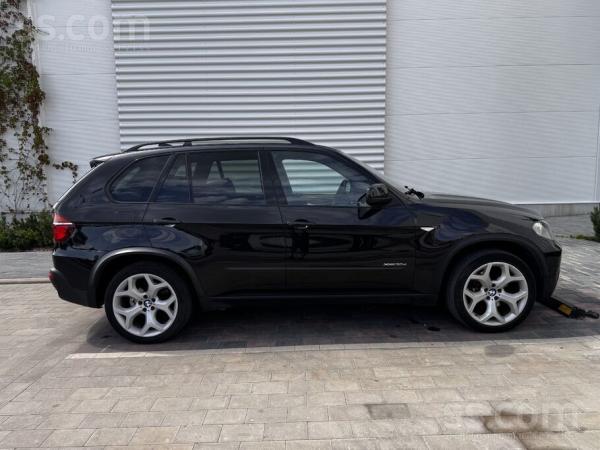 Melns BMW X5 2009 Rīga, ar dzinēja tilpumu 3.00 L un nobraukumu 303 tūkst. km par 10500 €, foto 8 vietnē AUTOMOTO.COM.LV