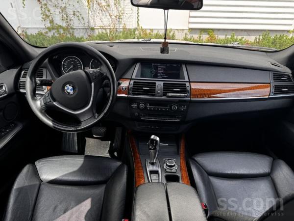 Melns BMW X5 2009 Rīga, ar dzinēja tilpumu 3.00 L un nobraukumu 303 tūkst. km par 10500 €, foto 10 vietnē AUTOMOTO.COM.LV