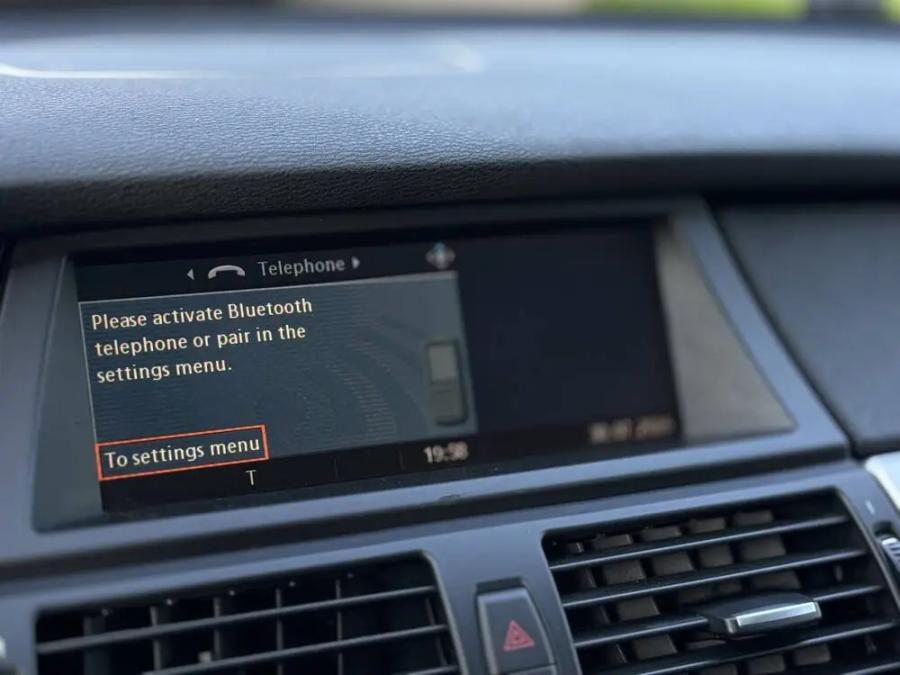 Black BMW X5 2009 in Jurmala, with an engine capacity of 3.00 L and mileage of 285 thousand km for 7990 €, photo 24 on AUTOMOTO.COM.LV