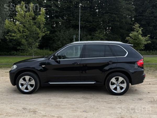 Melns BMW X5 2009 Rīga, ar dzinēja tilpumu 3.00 L un nobraukumu 0 tūkst. km par 9700 €, foto 3 vietnē AUTOMOTO.COM.LV