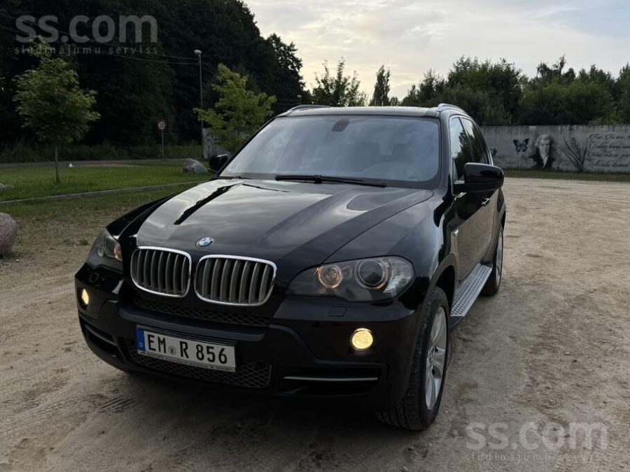 Black BMW X5 2009 in Riga, with an engine capacity of 3.00 L and mileage of 0 thousand km for 9700 €, photo 10 on AUTOMOTO.COM.LV