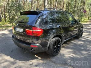 Melns BMW X5 2009 Rīga, ar dzinēja tilpumu 3.00 L un nobraukumu 309 tūkst. km par 9600 €, foto 4 vietnē AUTOMOTO.COM.LV