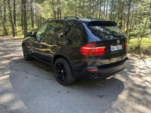 Melns BMW X5 2009 Rīga, ar dzinēja tilpumu 3.00 L un nobraukumu 309 tūkst. km par 9600 €, foto 5 vietnē AUTOMOTO.COM.LV