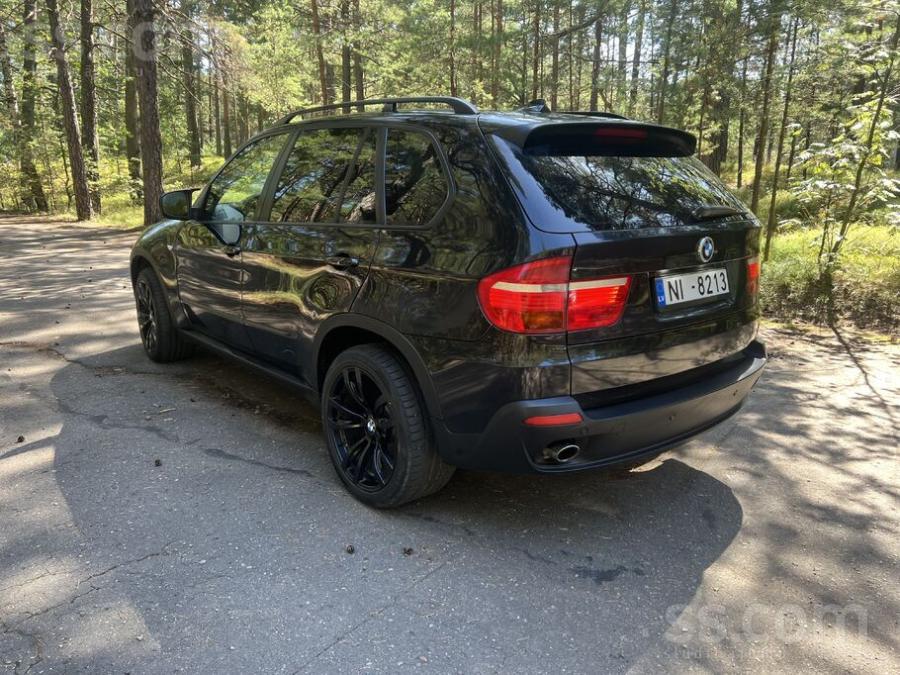 Melns BMW X5 2009 Rīga, ar dzinēja tilpumu 3.00 L un nobraukumu 309 tūkst. km par 9600 €, foto 5 vietnē AUTOMOTO.COM.LV