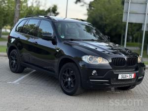 Black BMW X5 2009 in Jurmala, with an engine capacity of 3.00 L and mileage of 285 thousand km for 7990 €, photo 4 on AUTOMOTO.COM.LV