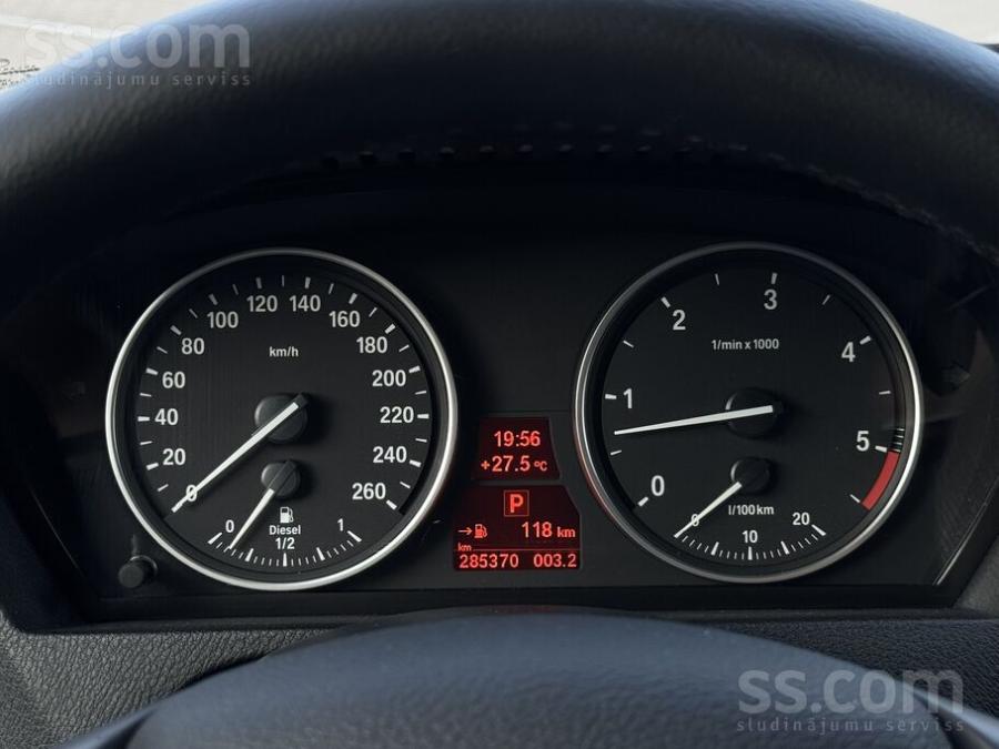 Black BMW X5 2009 in Jurmala, with an engine capacity of 3.00 L and mileage of 285 thousand km for 7990 €, photo 21 on AUTOMOTO.COM.LV