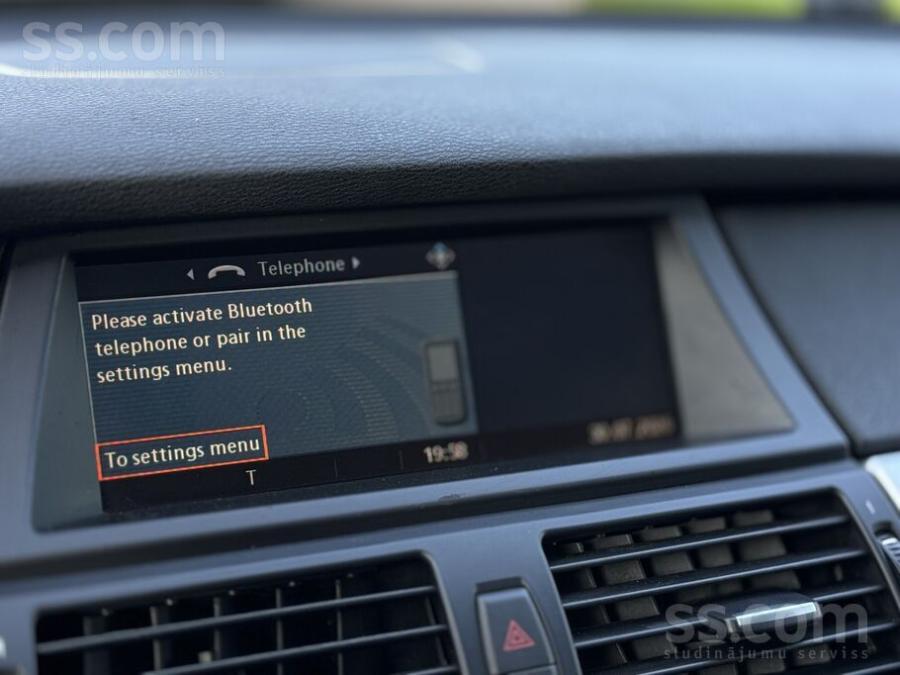 Black BMW X5 2009 in Jurmala, with an engine capacity of 3.00 L and mileage of 285 thousand km for 7990 €, photo 24 on AUTOMOTO.COM.LV