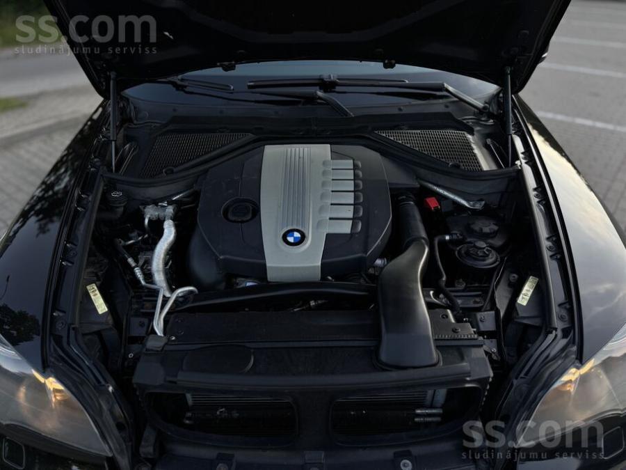 Black BMW X5 2009 in Jurmala, with an engine capacity of 3.00 L and mileage of 285 thousand km for 7990 €, photo 30 on AUTOMOTO.COM.LV
