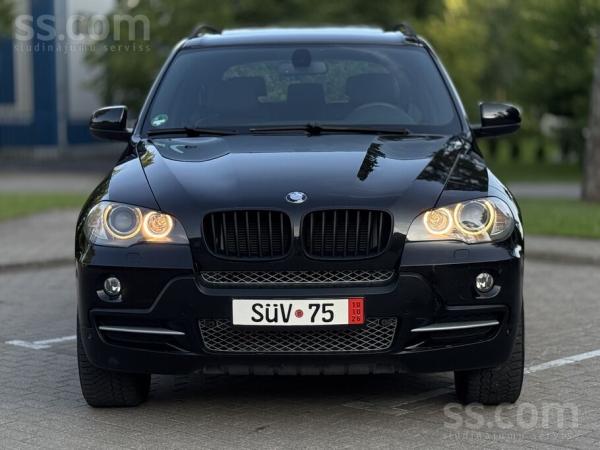 Black BMW X5 2009 in Jurmala, with an engine capacity of 3.00 L and mileage of 285 thousand km for 7990 €, photo 5 on AUTOMOTO.COM.LV