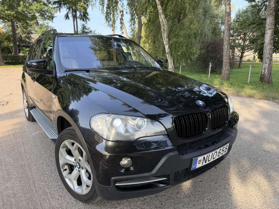 Melns BMW X5 2009 Utena, ar dzinēja tilpumu 3.00 L un nobraukumu 373 tūkst. km par 6950 €, foto 1 vietnē AUTOMOTO.COM.LV