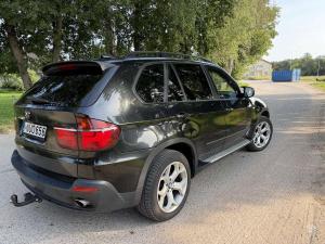 Melns BMW X5 2009 Utena, ar dzinēja tilpumu 3.00 L un nobraukumu 373 tūkst. km par 6950 €, foto 4 vietnē AUTOMOTO.COM.LV