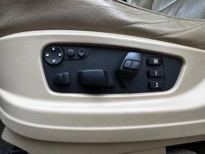 Black BMW X5 2009 in Daugavpils, with an engine capacity of 3.00 L and mileage of 236 thousand km for 9300 €, photo 19 on AUTOMOTO.COM.LV