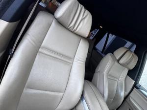Black BMW X5 2009 in Daugavpils, with an engine capacity of 3.00 L and mileage of 236 thousand km for 9300 €, photo 23 on AUTOMOTO.COM.LV