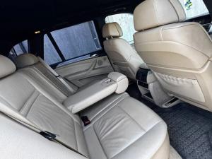 Black BMW X5 2009 in Daugavpils, with an engine capacity of 3.00 L and mileage of 236 thousand km for 9300 €, photo 24 on AUTOMOTO.COM.LV