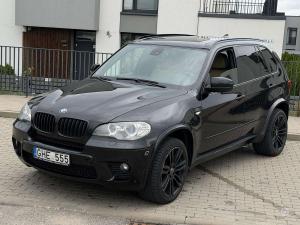 Black BMW X5 2009 in Vilnius, with an engine capacity of 2.99 L and mileage of 460 thousand km for 6800 €, photo 4 on AUTOMOTO.COM.LV