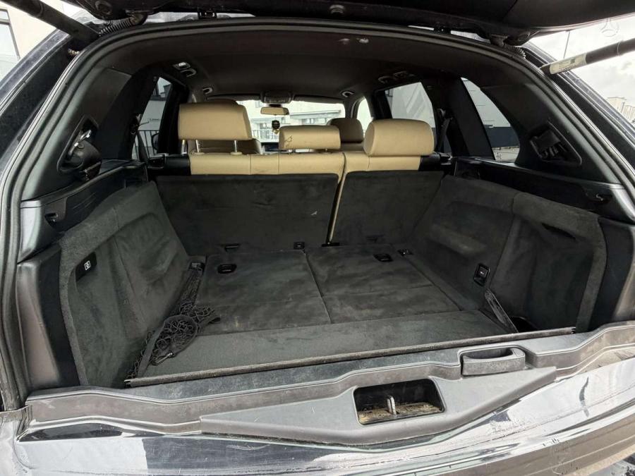 Black BMW X5 2009 in Vilnius, with an engine capacity of 2.99 L and mileage of 460 thousand km for 6800 €, photo 15 on AUTOMOTO.COM.LV