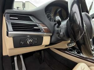 Black BMW X5 2009 in Vilnius, with an engine capacity of 2.99 L and mileage of 460 thousand km for 6800 €, photo 22 on AUTOMOTO.COM.LV