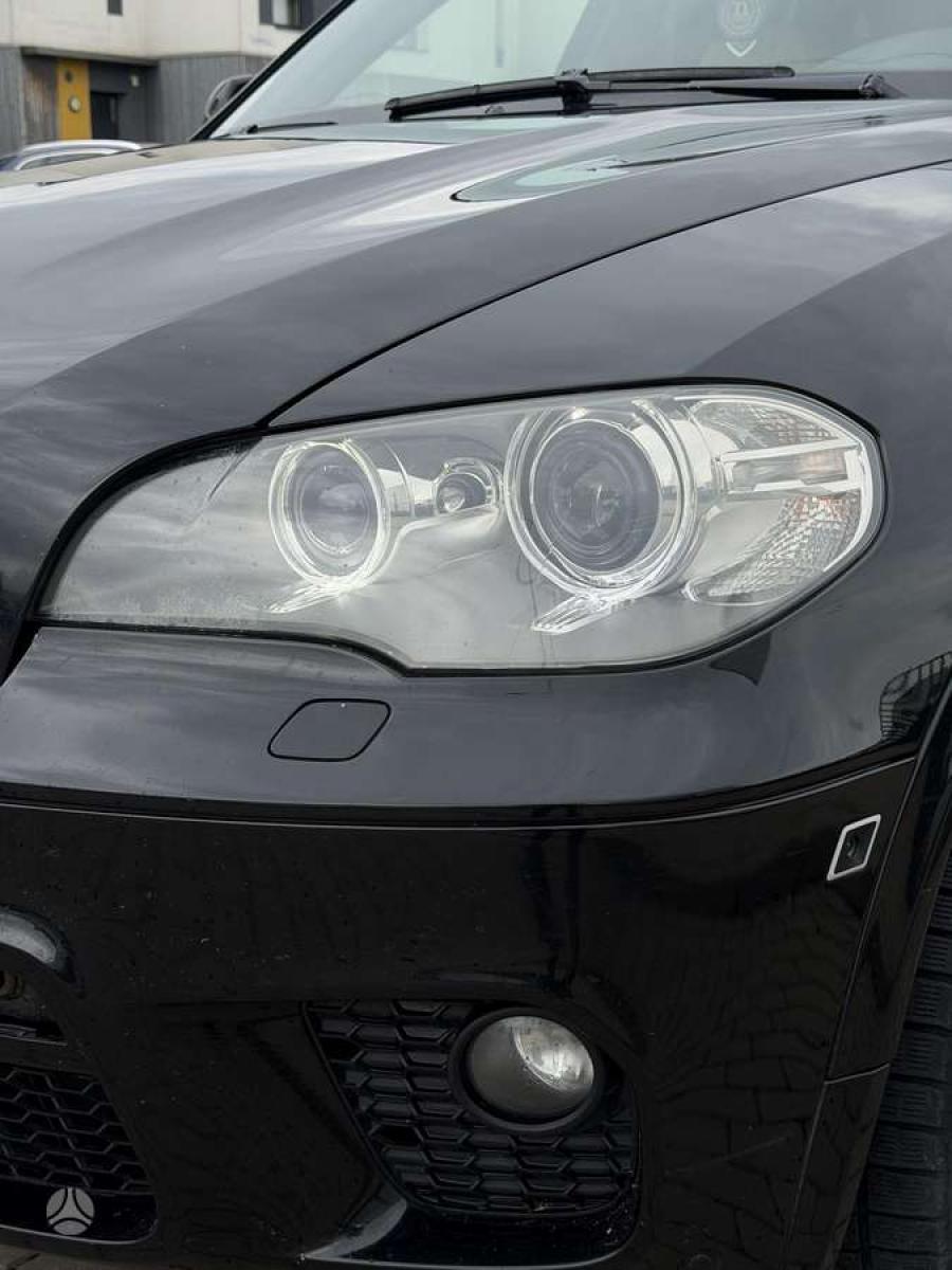 Black BMW X5 2009 in Vilnius, with an engine capacity of 2.99 L and mileage of 460 thousand km for 6800 €, photo 28 on AUTOMOTO.COM.LV
