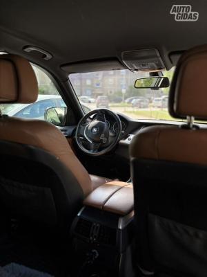 Black BMW X5 2009 in Vilnius, with an engine capacity of 3.00 L and mileage of 381 thousand km for 7300 €, photo 6 on AUTOMOTO.COM.LV