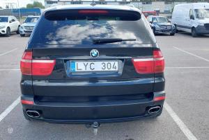 Black BMW X5 2009 in Marijampole, with an engine capacity of 2.99 L and mileage of 350 thousand km for 7100 €, photo 6 on AUTOMOTO.COM.LV