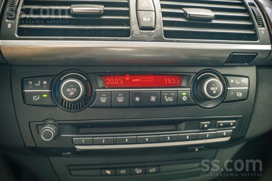 Черный БМВ Х5 2009 в Рига, объемом двигателя 3.00 л и пробегом 318 тыс. км за 7590 €, фото 20 на AUTOMOTO.COM.LV