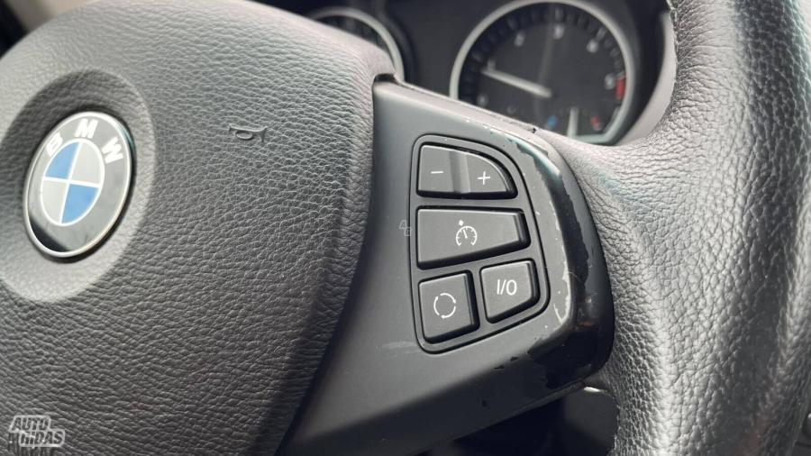 Black BMW X5 2009 in Marijampole, with an engine capacity of 2.00 L and mileage of 261 thousand km for 5190 €, photo 5 on AUTOMOTO.COM.LV