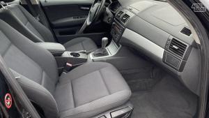 Black BMW X5 2009 in Marijampole, with an engine capacity of 2.00 L and mileage of 261 thousand km for 5190 €, photo 21 on AUTOMOTO.COM.LV