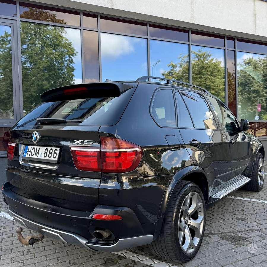 Melns BMW X5 2009 Kaišiadorys, ar dzinēja tilpumu 2.99 L un nobraukumu 400 tūkst. km par 7750 €, foto 8 vietnē AUTOMOTO.COM.LV