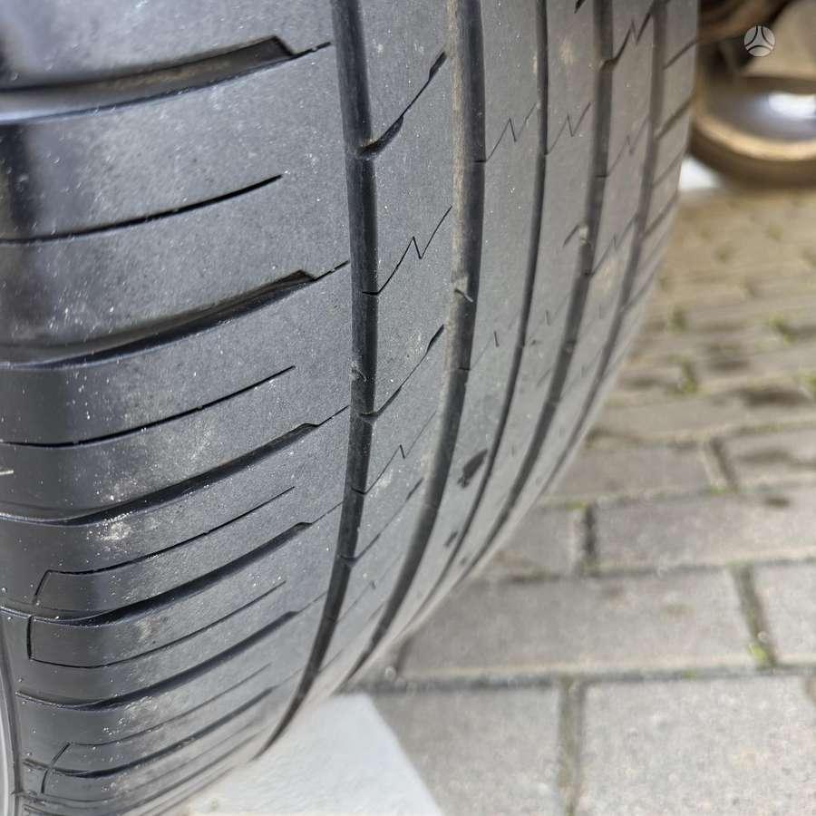 Melns BMW X5 2009 Kaišiadorys, ar dzinēja tilpumu 2.99 L un nobraukumu 400 tūkst. km par 7750 €, foto 21 vietnē AUTOMOTO.COM.LV
