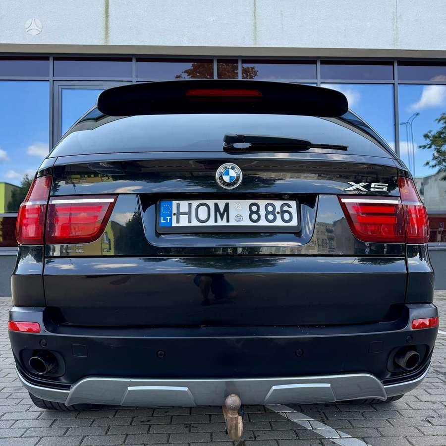 Melns BMW X5 2009 Kaišiadorys, ar dzinēja tilpumu 2.99 L un nobraukumu 400 tūkst. km par 7750 €, foto 23 vietnē AUTOMOTO.COM.LV