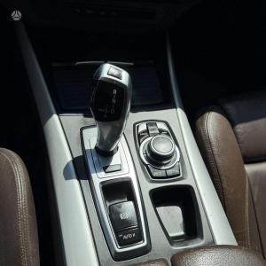 Melns BMW X5 2009 Kaišiadorys, ar dzinēja tilpumu 2.99 L un nobraukumu 400 tūkst. km par 7750 €, foto 35 vietnē AUTOMOTO.COM.LV