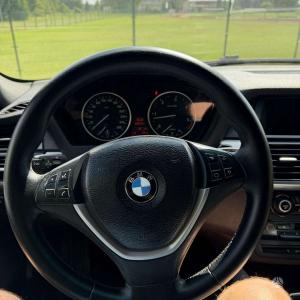 Melns BMW X5 2009 Kaišiadorys, ar dzinēja tilpumu 2.99 L un nobraukumu 400 tūkst. km par 7750 €, foto 41 vietnē AUTOMOTO.COM.LV