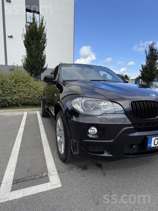 Черный БМВ Х5 2009 в Рига, объемом двигателя 3.00 л и пробегом 278 тыс. км за 11599 €, фото 4 на AUTOMOTO.COM.LV