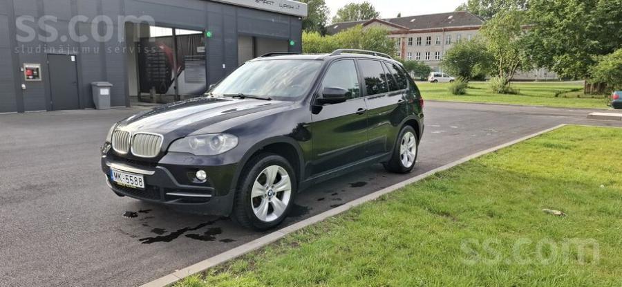 Melns BMW X5 2009 Liepāja, ar dzinēja tilpumu 3.00 L un nobraukumu 269 tūkst. km par 10400 €, foto 19 vietnē AUTOMOTO.COM.LV