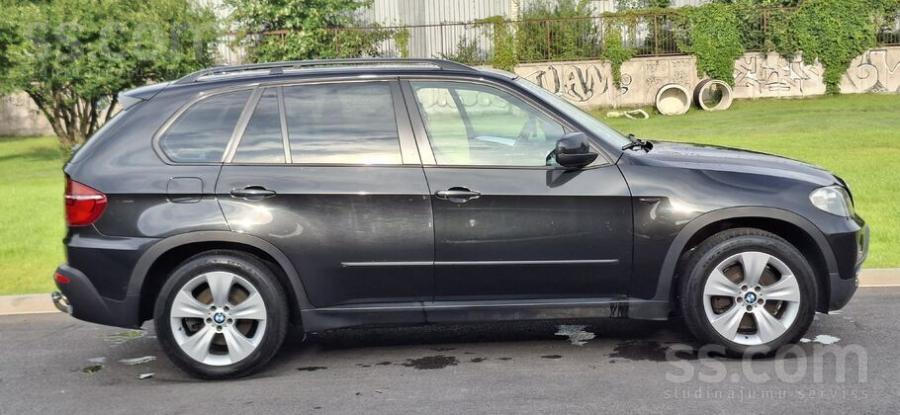 Melns BMW X5 2009 Liepāja, ar dzinēja tilpumu 3.00 L un nobraukumu 269 tūkst. km par 10400 €, foto 21 vietnē AUTOMOTO.COM.LV