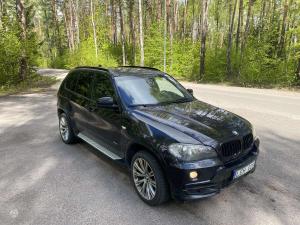 Black BMW X5 2009 in Vilnius, with an engine capacity of 2.98 L and mileage of 340 thousand km for 8099 €, photo 3 on AUTOMOTO.COM.LV