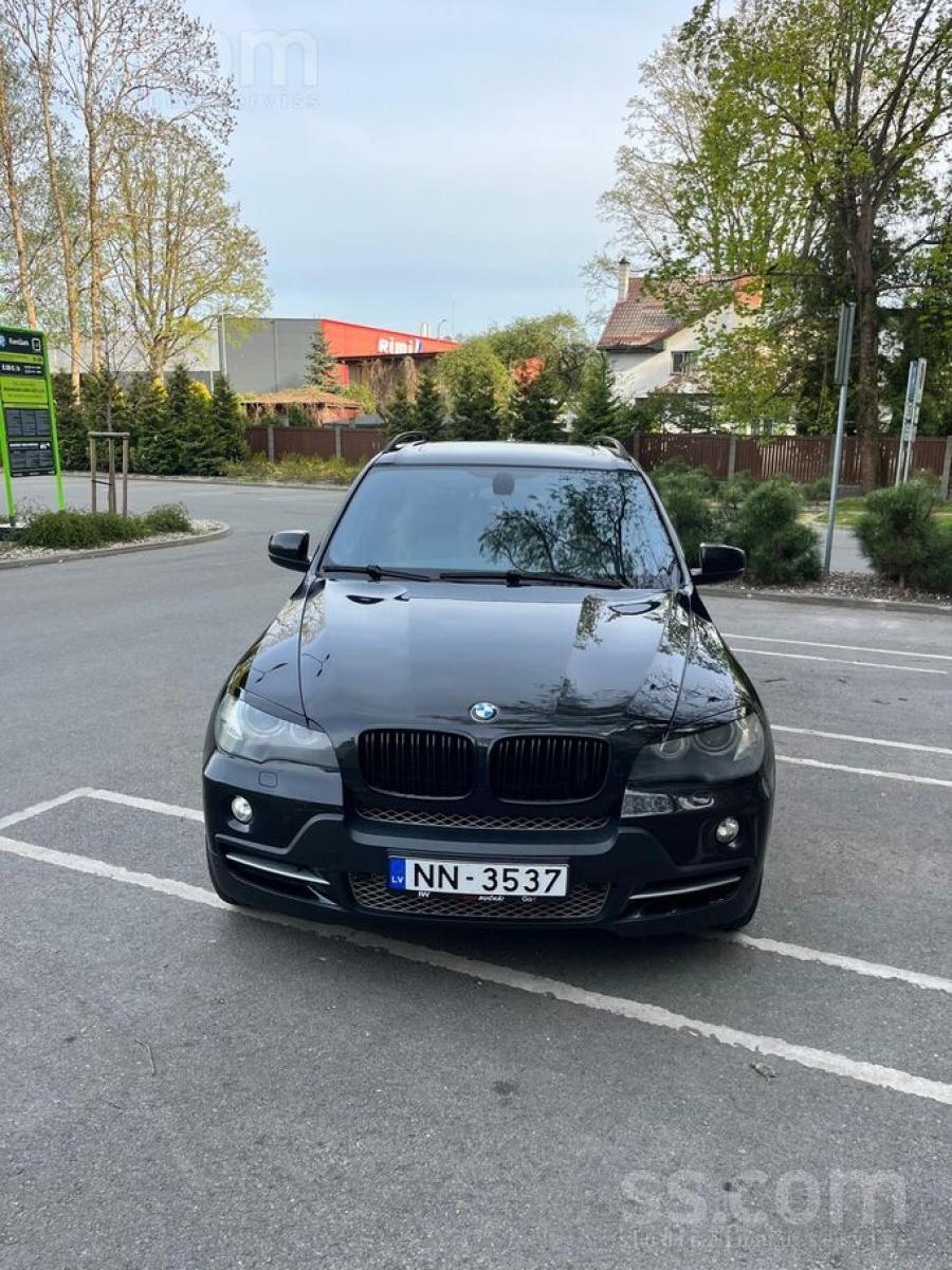 Melns BMW X5 2009 Rīga, ar dzinēja tilpumu 3.00 L un nobraukumu 305 tūkst. km par 8500 €, foto 1 vietnē AUTOMOTO.COM.LV
