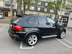 Melns BMW X5 2009 Rīga, ar dzinēja tilpumu 3.00 L un nobraukumu 305 tūkst. km par 8500 €, foto 5 vietnē AUTOMOTO.COM.LV