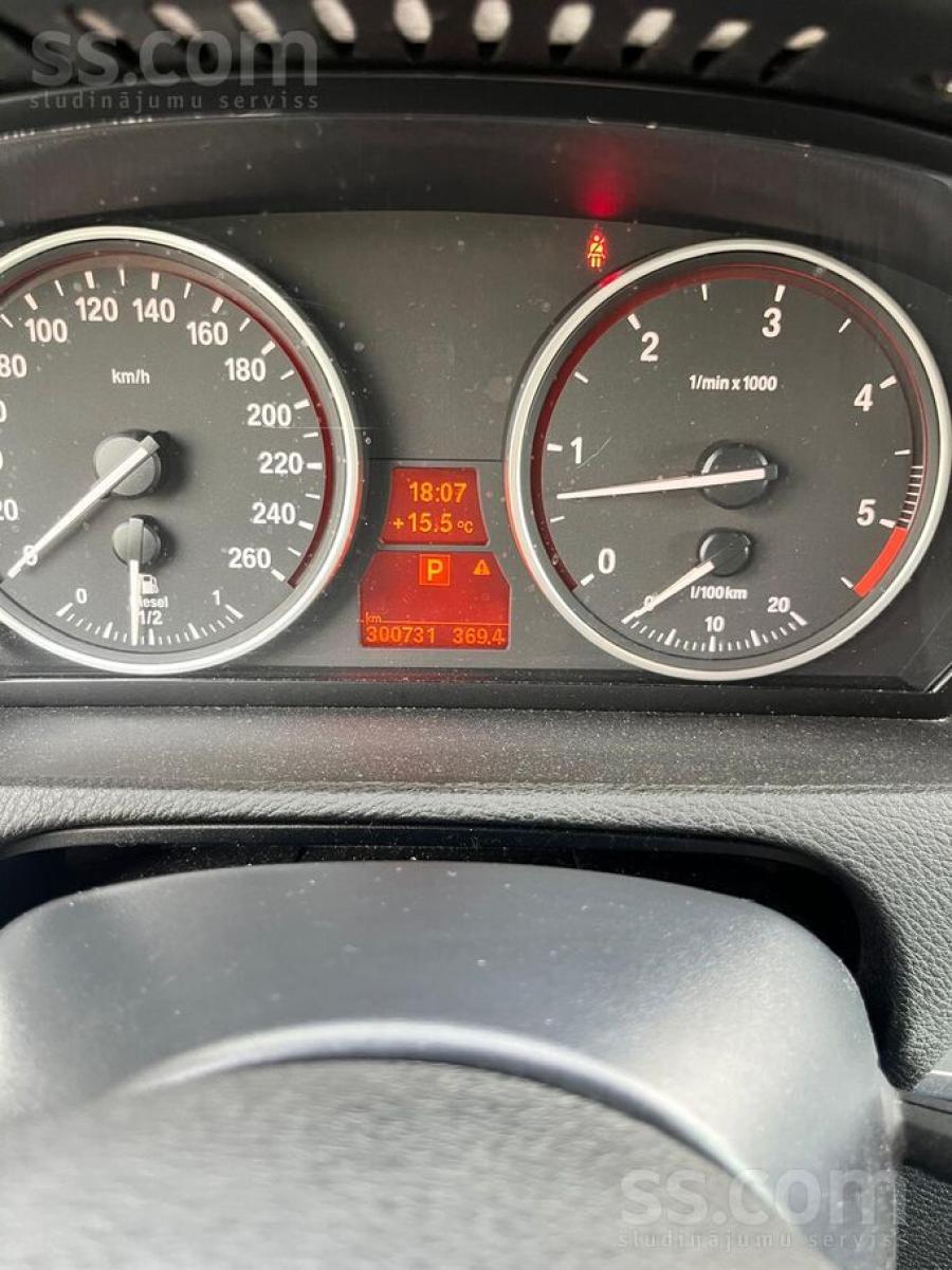 Melns BMW X5 2009 Rīga, ar dzinēja tilpumu 3.00 L un nobraukumu 305 tūkst. km par 8500 €, foto 9 vietnē AUTOMOTO.COM.LV