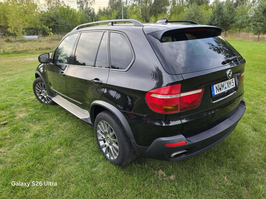 Melns BMW X5 2009 Jonava, ar dzinēja tilpumu 2.99 L un nobraukumu 279 tūkst. km par 7499 €, foto 9 vietnē AUTOMOTO.COM.LV