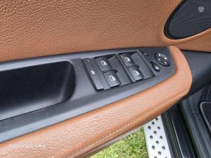 Melns BMW X5 2009 Jonava, ar dzinēja tilpumu 2.99 L un nobraukumu 279 tūkst. km par 7499 €, foto 14 vietnē AUTOMOTO.COM.LV