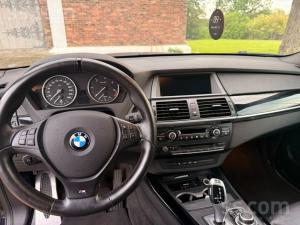 Black BMW X5 2009 in Tukums, with an engine capacity of 3.00 L and mileage of 330 thousand km for 16000 €, photo 10 on AUTOMOTO.COM.LV