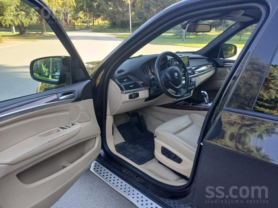 Melns BMW X5 2009 Rīga, ar dzinēja tilpumu 3.00 L un nobraukumu 281 tūkst. km par 8500 €, foto 9 vietnē AUTOMOTO.COM.LV