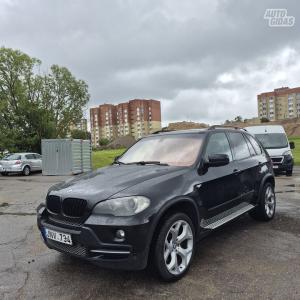 Черный БМВ Х5 2009 в Вильнюс, объемом двигателя 3.00 л и пробегом 382 тыс. км за 7000 €, фото  на AUTOMOTO.COM.LV