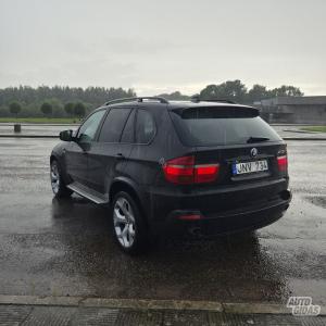 Melns BMW X5 2009 Viļņa, ar dzinēja tilpumu 3.00 L un nobraukumu 382 tūkst. km par 7000 €, foto 5 vietnē AUTOMOTO.COM.LV