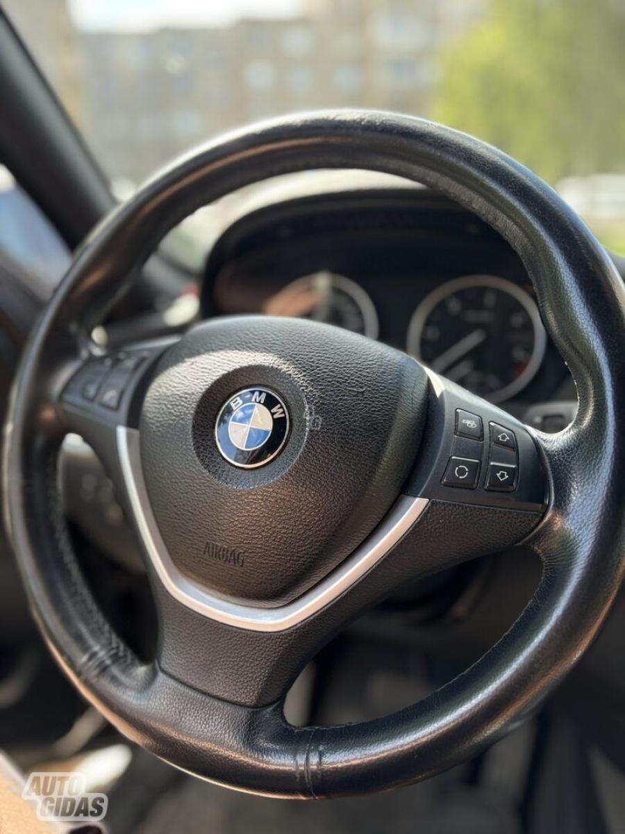 Melns BMW X5 2009 Viļņa, ar dzinēja tilpumu 3.00 L un nobraukumu 382 tūkst. km par 7000 €, foto 9 vietnē AUTOMOTO.COM.LV