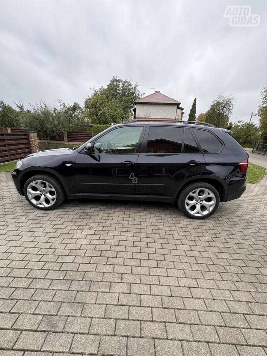 Melns BMW X5 2009 Kauņa, ar dzinēja tilpumu 3.00 L un nobraukumu 411 tūkst. km par 6300 €, foto 4 vietnē AUTOMOTO.COM.LV
