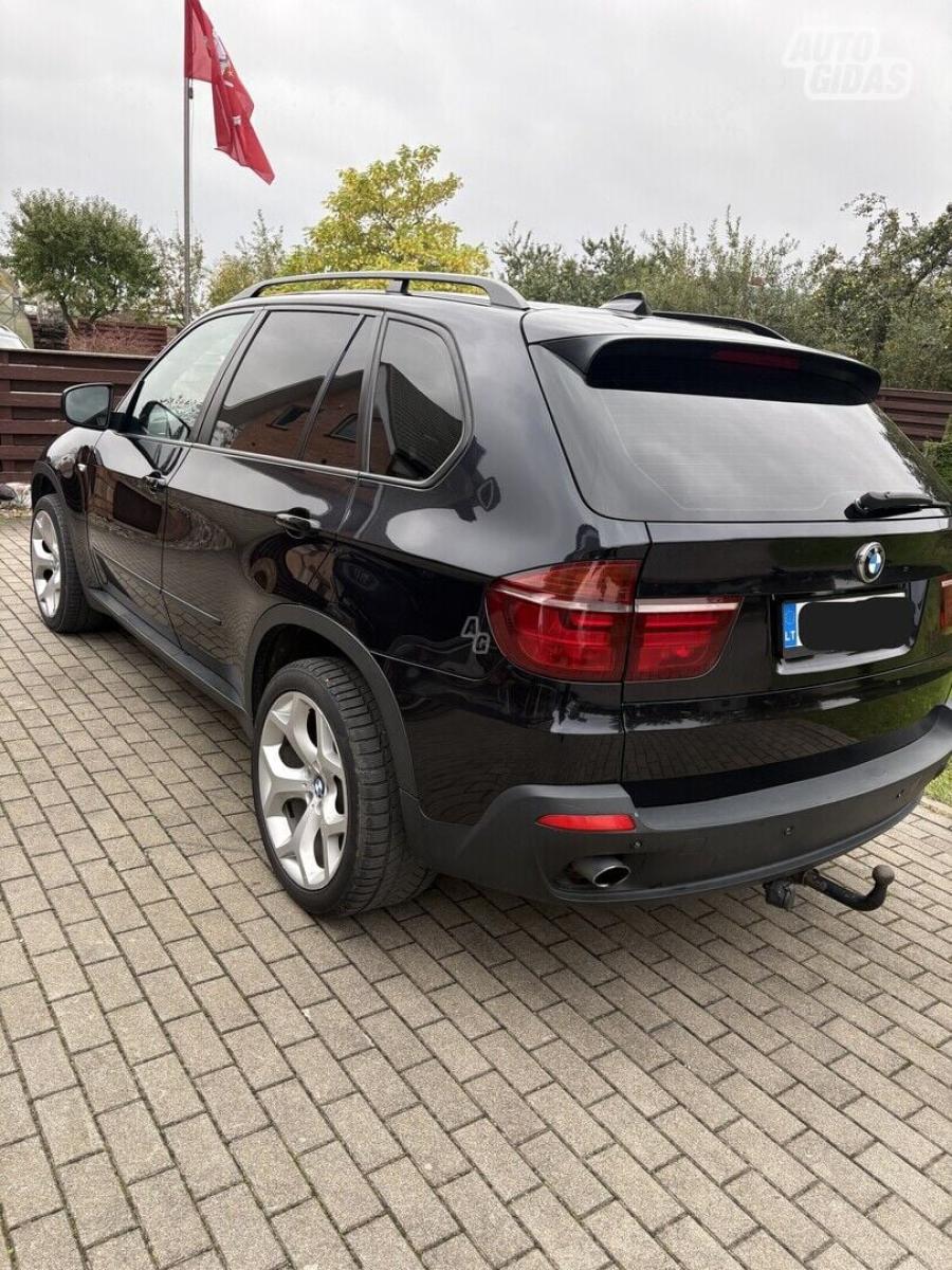 Melns BMW X5 2009 Kauņa, ar dzinēja tilpumu 3.00 L un nobraukumu 411 tūkst. km par 6300 €, foto 5 vietnē AUTOMOTO.COM.LV