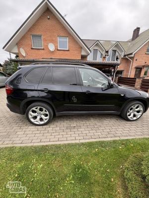 Melns BMW X5 2009 Kauņa, ar dzinēja tilpumu 3.00 L un nobraukumu 411 tūkst. km par 6300 €, foto 8 vietnē AUTOMOTO.COM.LV