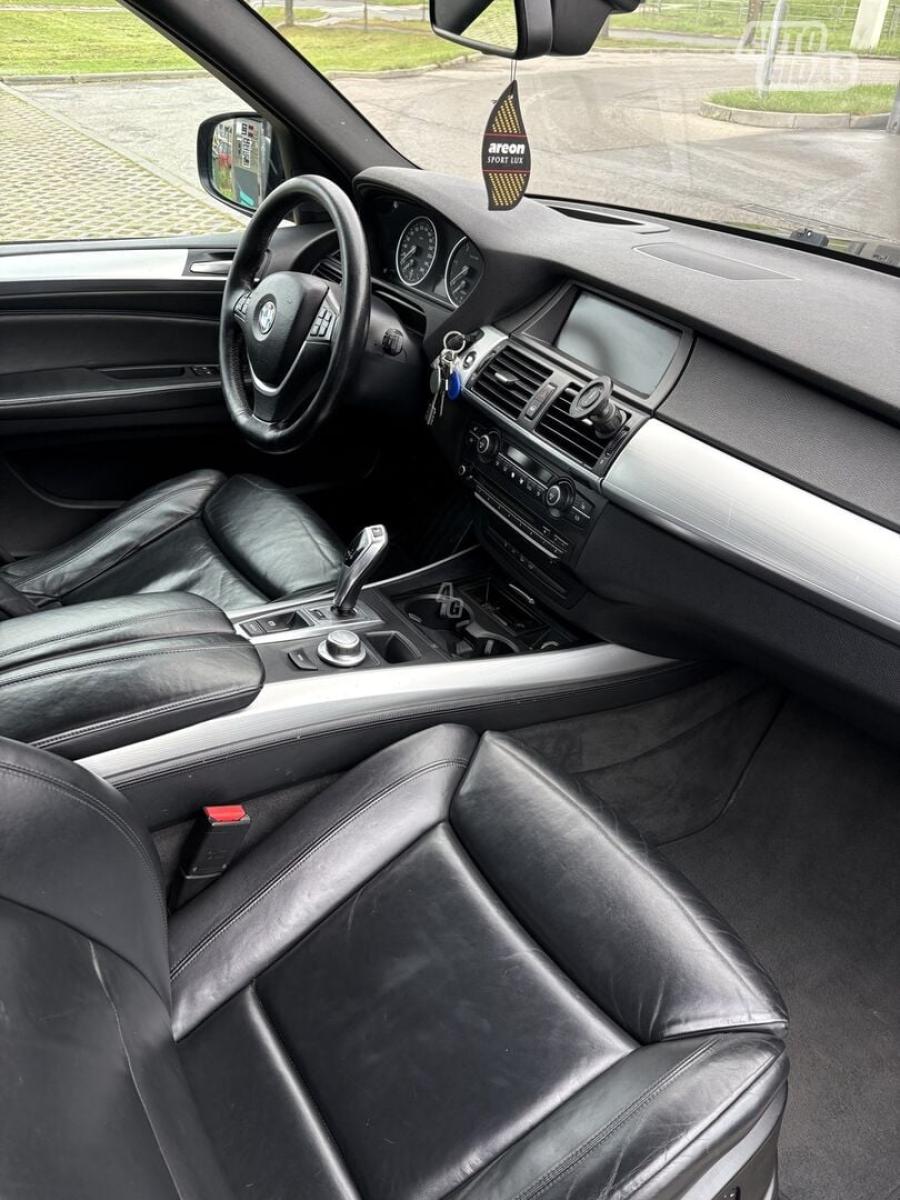 Melns BMW X5 2009 Kauņa, ar dzinēja tilpumu 3.00 L un nobraukumu 411 tūkst. km par 6300 €, foto 15 vietnē AUTOMOTO.COM.LV